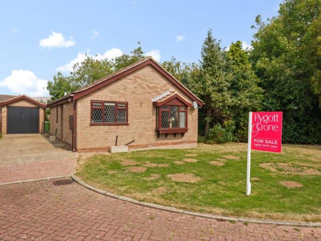 2 bedroom detached bungalow for sale