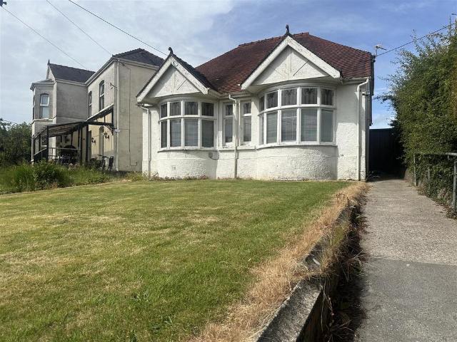 2 bedroom detached bungalow for sale