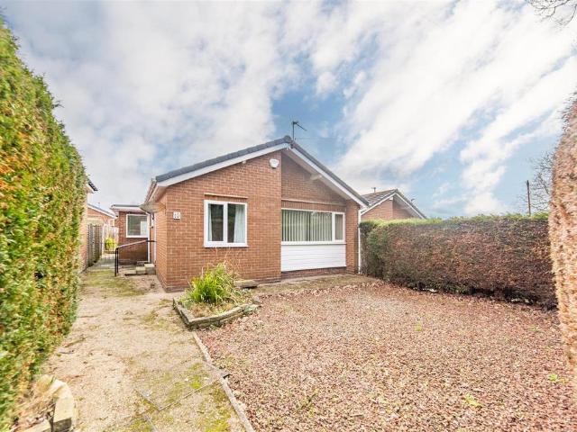 2 bedroom detached bungalow for sale