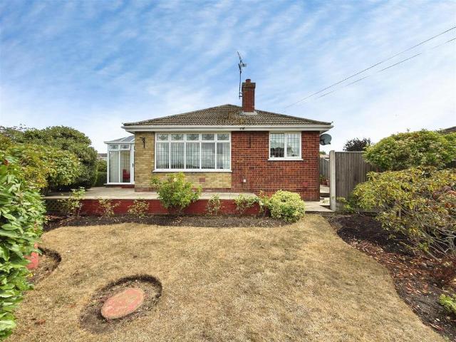 2 bedroom detached bungalow for sale