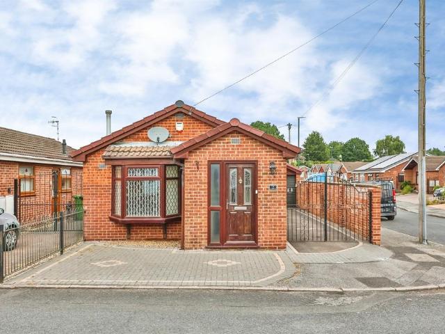 2 bedroom detached bungalow for sale