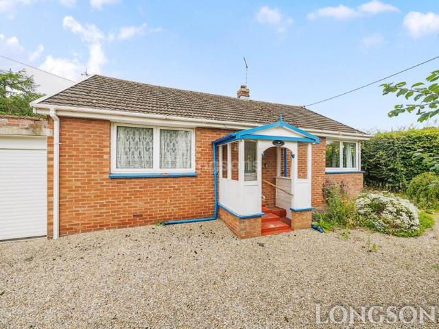 2 bedroom detached bungalow for sale