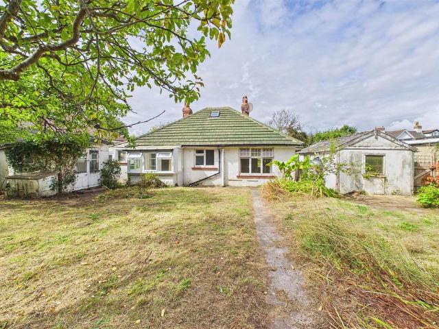 3 bedroom detached bungalow for sale