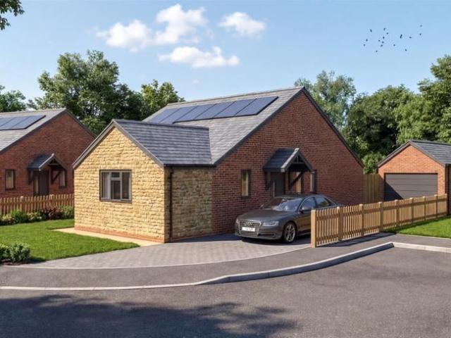 2 bedroom detached bungalow for sale