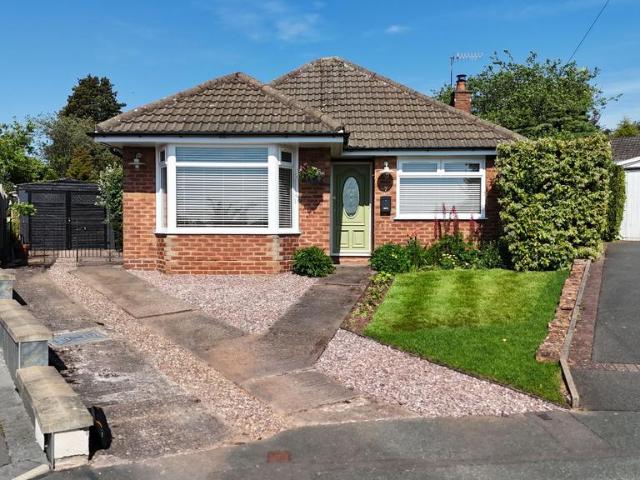 2 bedroom detached bungalow for sale