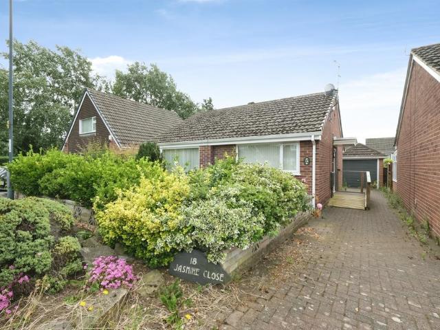 2 bedroom detached bungalow for sale
