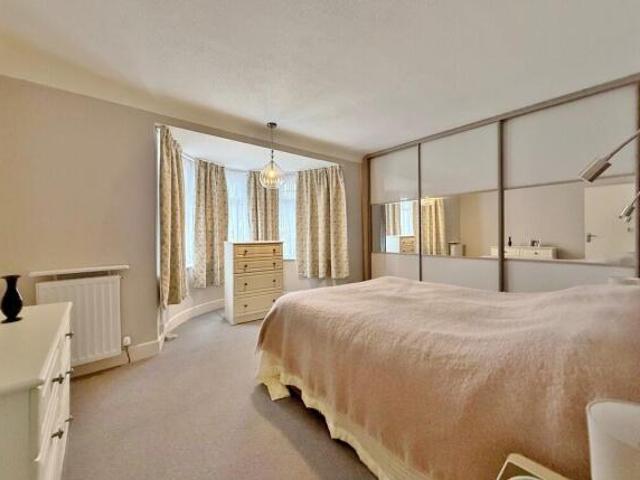 2 bedroom detached bungalow for sale in Court Mead, Drayton, PO6