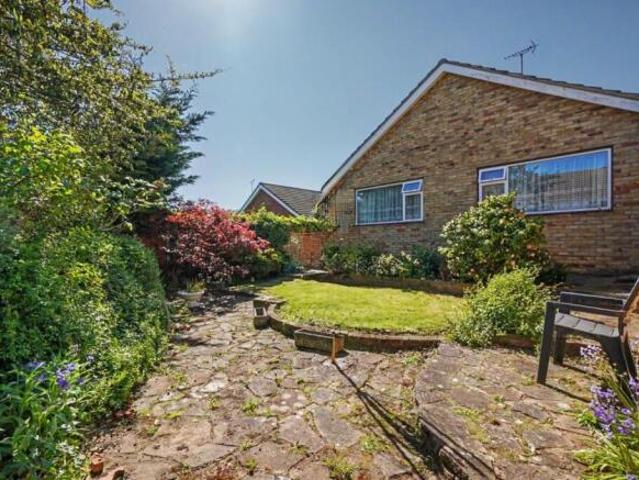 2 bedroom detached bungalow for sale in Cozenton Close, Rainham, ME8