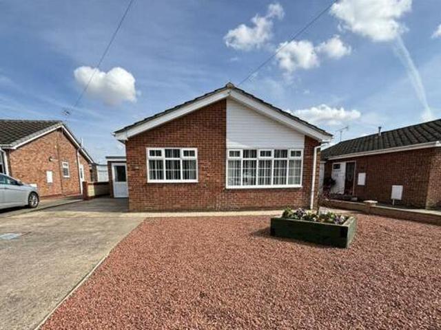2 Bedroom Detached Bungalow For Sale In Carlton in lindrick