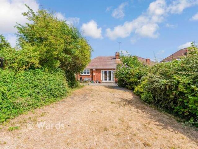 2 bedroom detached bungalow for sale in Chalk Road, Gravesend, Kent, DA12