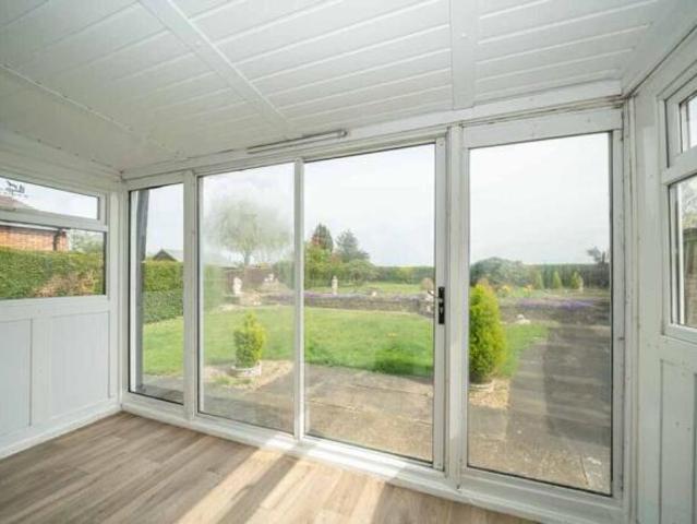 2 bedroom detached bungalow for sale in Chaul End Road, Caddington, LU1