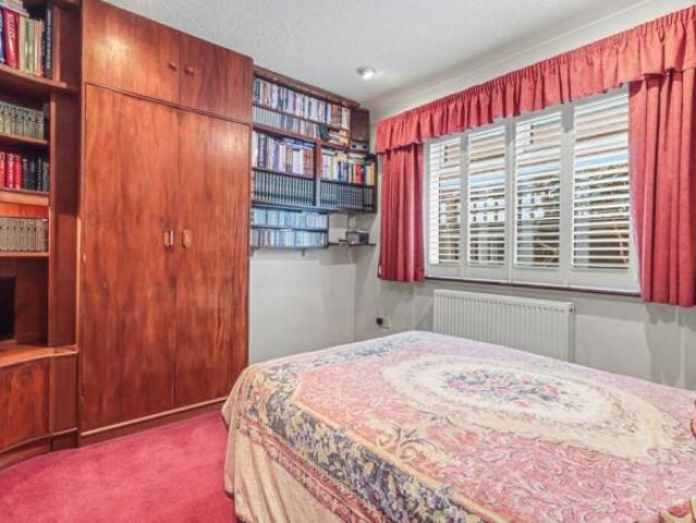 2 bedroom detached bungalow for sale in Chelsworth Crescent, Thorpe Bay, SS1