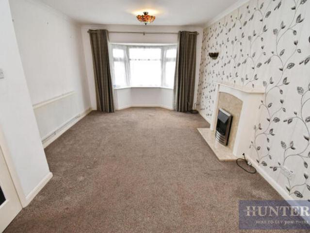 2 bedroom detached bungalow for sale in Clarkes Road, Wigston, LE18