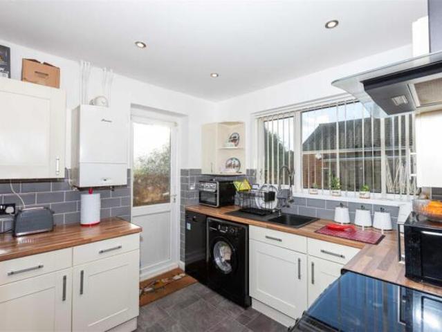2 bedroom detached bungalow for sale in Cleveland Road, Worthing, BN13