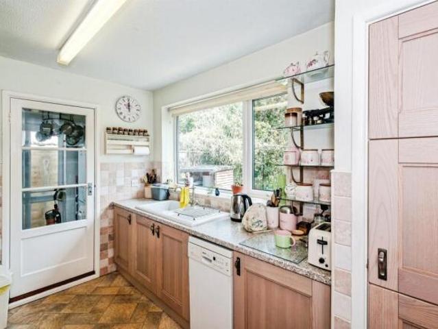 2 bedroom detached bungalow for sale in Ancren Close, Ferring, Worthing, BN12