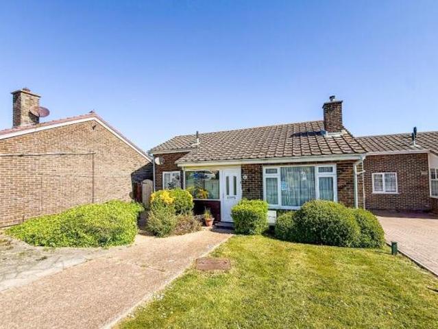 2 bedroom detached bungalow for sale in Anderida Road, Willingdon, Eastbourne, BN22