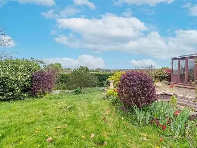 2 Bedroom Detached Bungalow For Sale In Alton Park, Callow End.