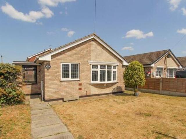 2 Bedroom Detached Bungalow For Sale In Armthorpe, Doncaster