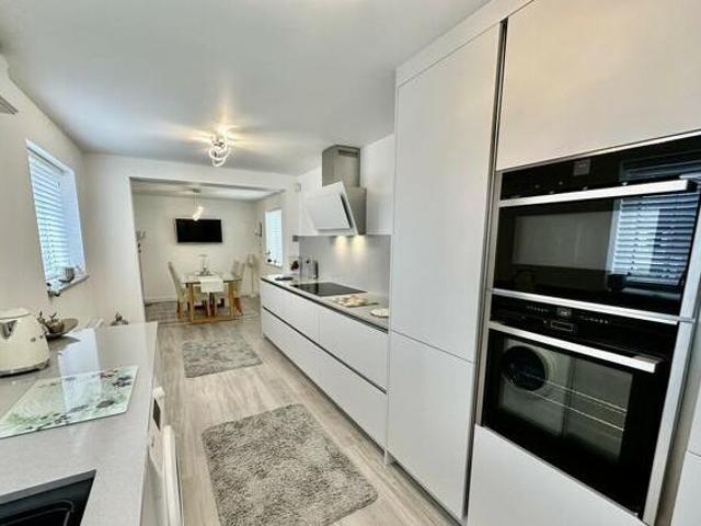 2 Bedroom Detached Bungalow For Sale In Armthorpe