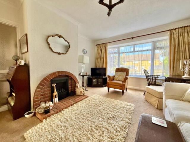 2 bedroom detached bungalow for sale in Boston Spa. Clifford Moor Road, LS23