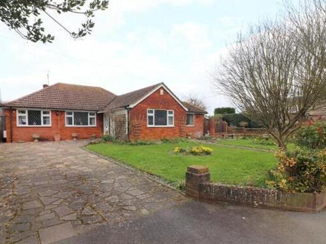2 Bedroom Detached Bungalow For Sale In Barton Le Clay, Bedfordhshire
