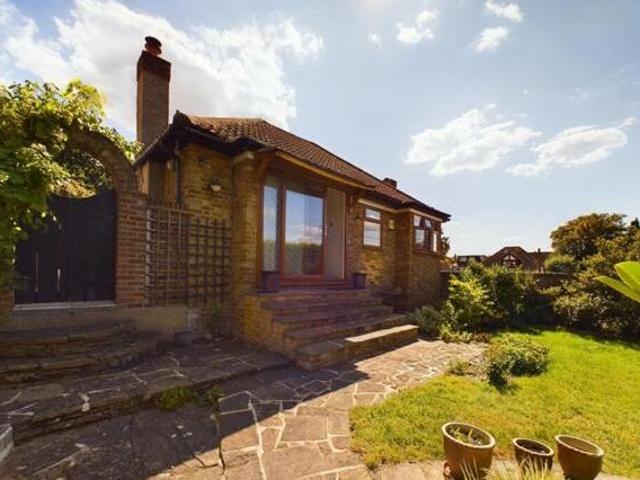 2 Bedroom Detached Bungalow For Sale In Bexleyheath, Kent