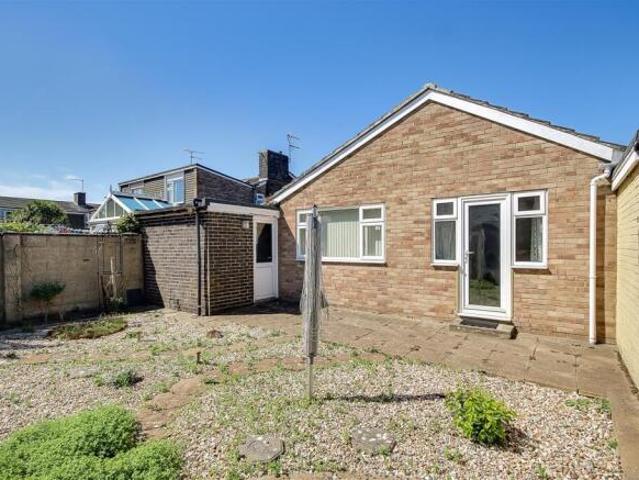 2 bedroom detached bungalow for sale in Blenheim Avenue, Worthing, BN13