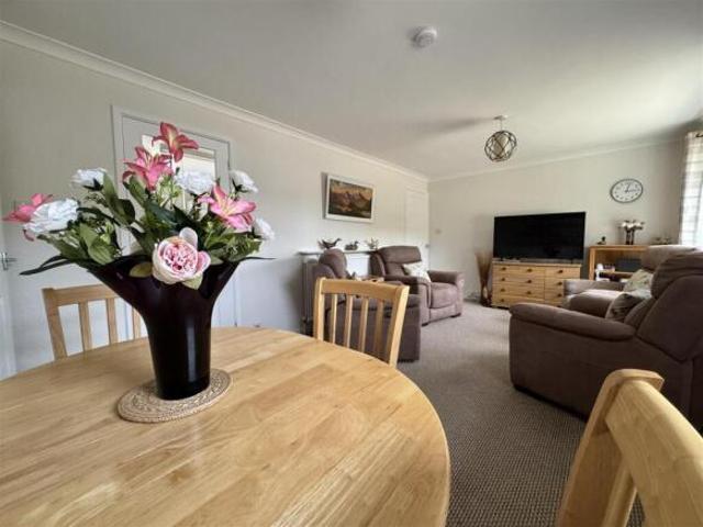 2 bedroom detached bungalow for sale in Bradwell Moor, Swindon, SN3