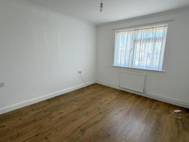 2 bedroom detached bungalow for sale in Broadview Close, Eastbourne, BN20