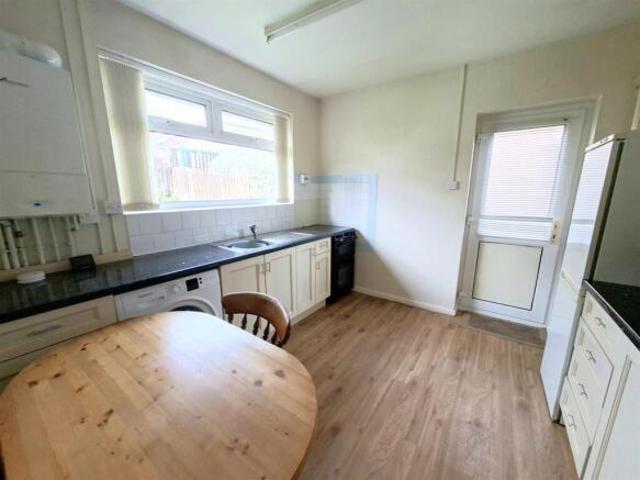 2 bedroom detached bungalow for sale in Greenview Drive, Northampton, NN2