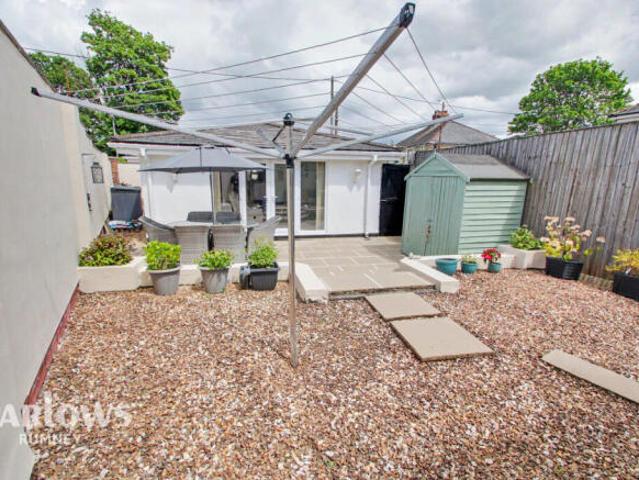 2 bedroom detached bungalow for sale in Greenway Avenue, Cardiff, CF3