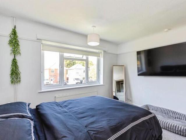 2 bedroom detached bungalow for sale in East Howe Lane, Bournemouth, BH10