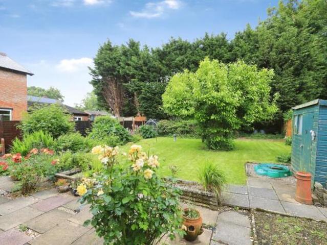 2 bedroom detached bungalow for sale in Elm Avenue, Bilston, WV14