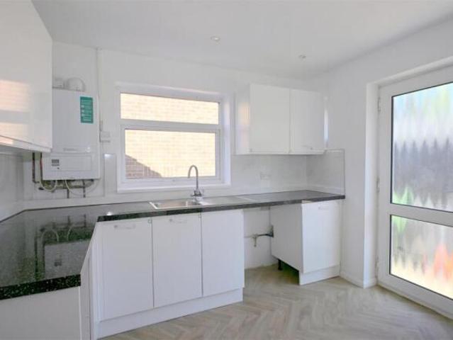 2 bedroom detached bungalow for sale in Eridge Road, Eastbourne, BN21