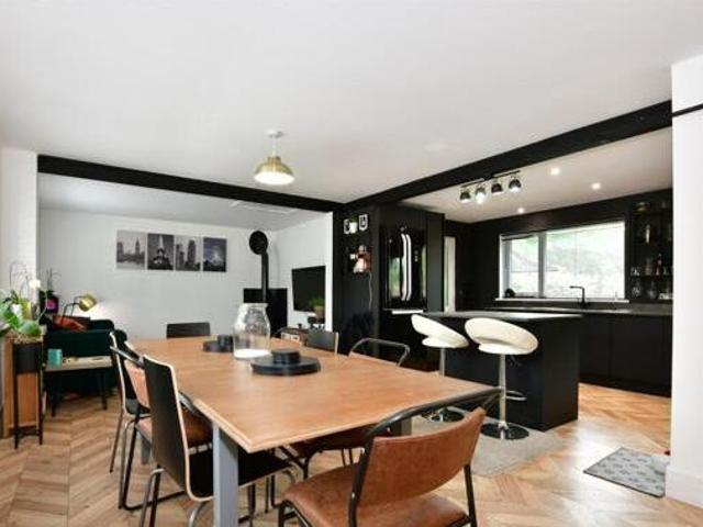 2 Bedroom Detached Bungalow For Sale In Fishbourne