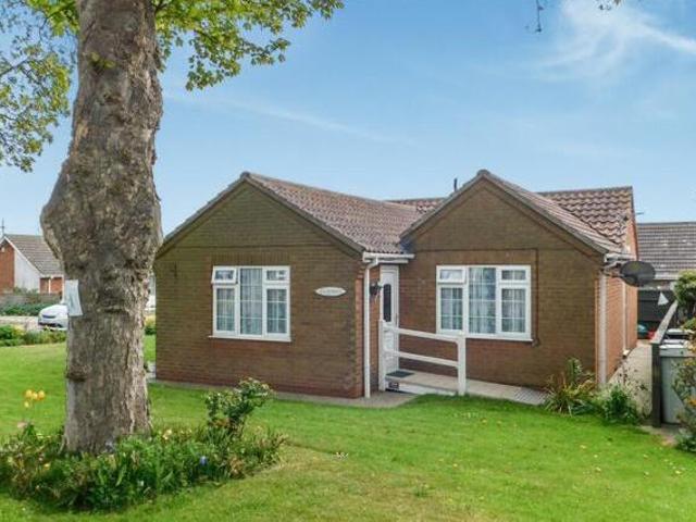 2 Bedroom Detached Bungalow For Sale In Hogsthorpe