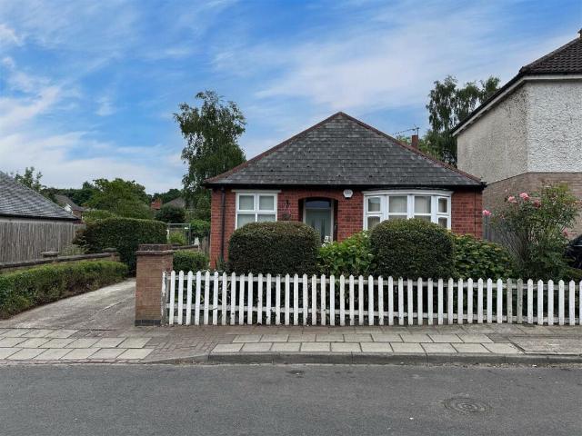 2 bedroom detached bungalow for sale in Holywell Road, Aylestone, LE2