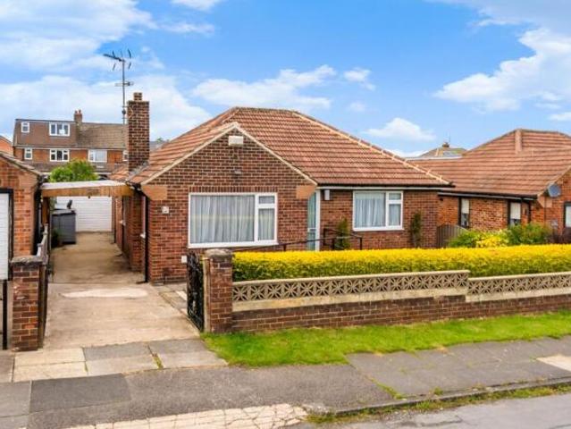 2 bedroom detached bungalow for sale in Hawes Road, Harrogate, HG1