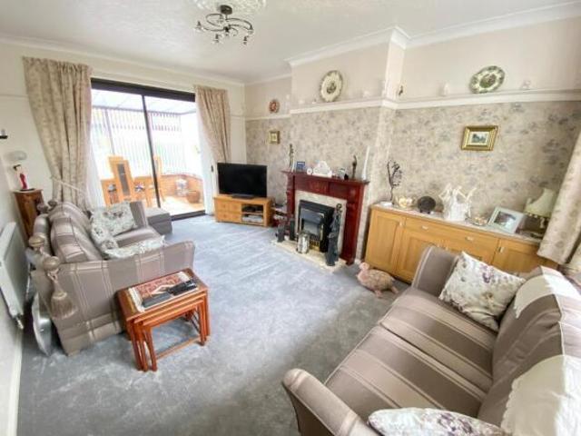 2 bedroom detached bungalow for sale in Heath House Lane, Bucknall, Stoke on Trent, ST2 8AH, ST2