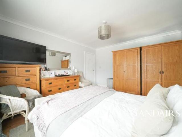 2 bedroom detached bungalow for sale in Hemingford Crescent, Stanground, Peterborough, PE2