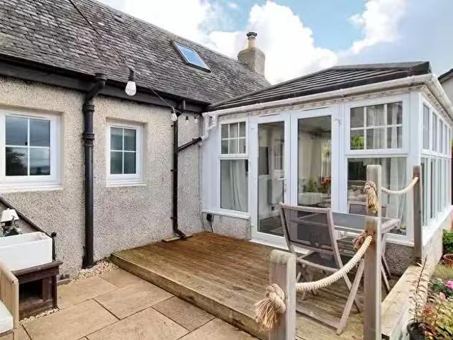 2 Bedroom Detached Bungalow For Sale In High Street, Ardersier.