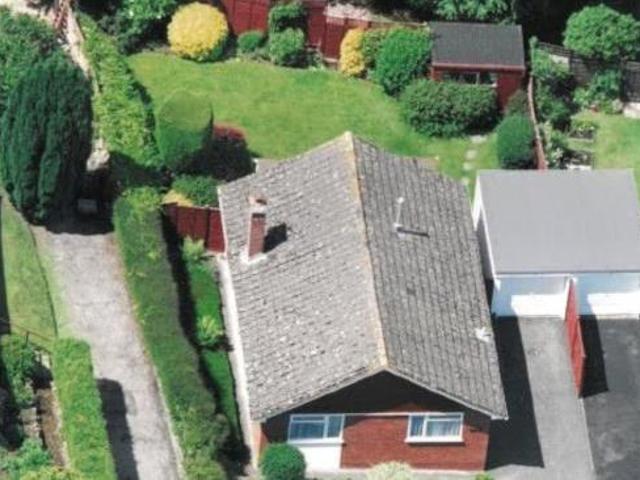2 Bedroom Detached Bungalow For Sale In High Street, Newton Poppleford