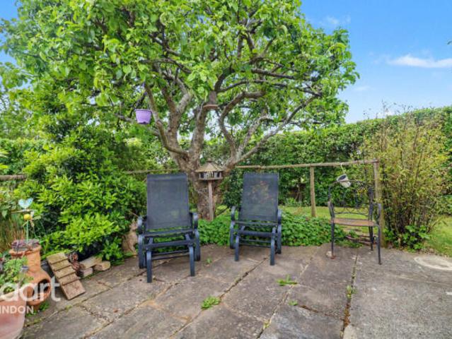 2 bedroom detached bungalow for sale in Okus Road, Swindon, SN1