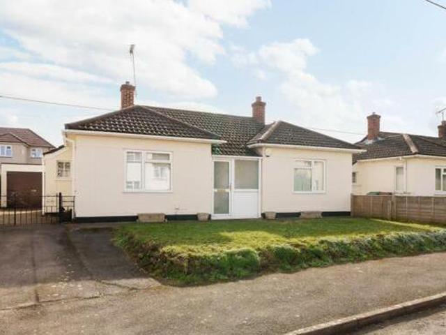2 Bedroom Detached Bungalow For Sale In Oxfordshire