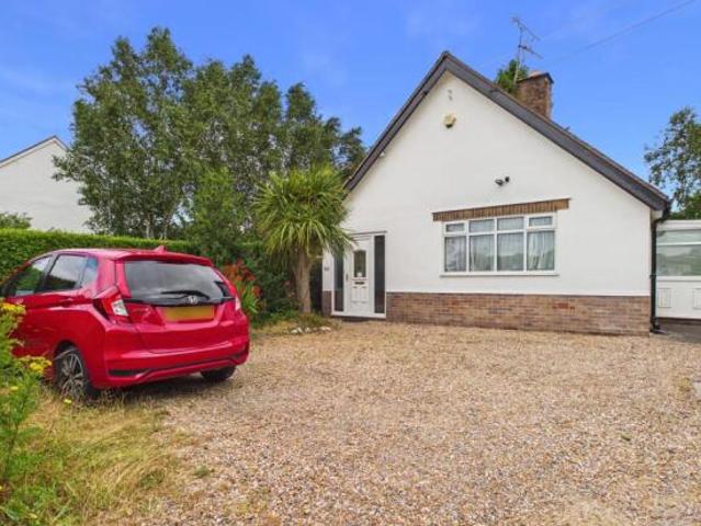2 bedroom detached bungalow for sale in Long Lane, Upton, CH2