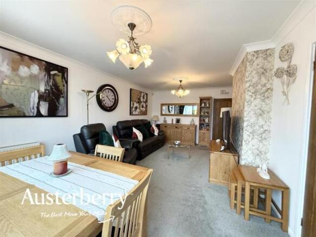 2 bedroom detached bungalow for sale in Longnor Place, Stoke On Trent, ST2