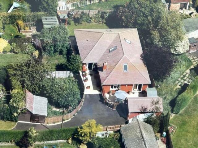 3 bedroom detached bungalow for sale in Leckhampton Road, Leckhampton, Cheltenham, GL53
