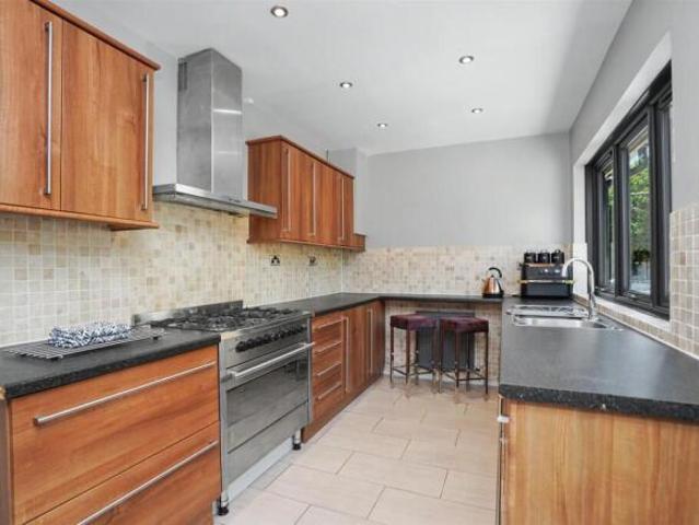 2 bedroom detached bungalow for sale in Leicester Street, Leamington Spa, CV32