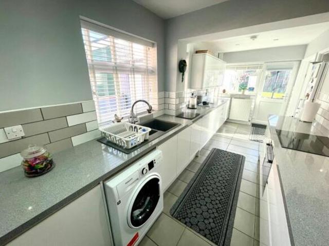 2 bedroom detached bungalow for sale in Linley Drive, Bushbury, Wolverhampton, WV10