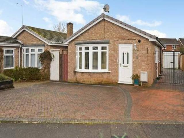 2 bedroom detached bungalow for sale in Margaret Close Bicester OX26